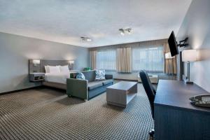 Days Inn & Suites by Wyndham Moncton, Moncton (updated prices 2025)