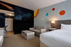 Days Inn & Suites by Wyndham Moncton, Moncton (updated prices 2025)