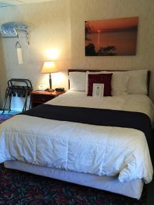 Cedar Motor Inn, Marquette (updated prices 2025)