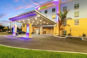 Holiday Inn Express and Suites - Nokomis - Sarasota South, Nokomis ...