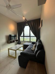 Cubic Botanical Suites Bangsar South by HomeBrickz, Kuala Lumpur ...