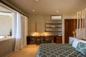 Punta Majahua - Beach Front Villas, La Majahua (updated prices 2025)