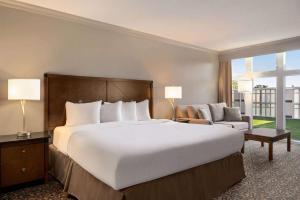 Ramada by Wyndham Cornwall, Cornwall (updated prices 2025)