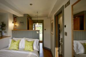 The Windmill Blackthorn Hill, Bicester (updated prices 2025)