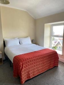 Bronallt, Barmouth (updated prices 2025)