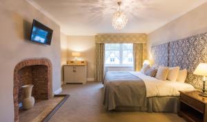 Luttrell Arms, Dunster (updated prices 2025)