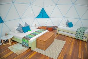 Glamping - Centro Vacacional Comfandi Lago Calima, Calima (precios ...