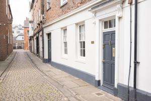 Spirit of Prince Street Hull Old Town, Hull (updated prices 2024)