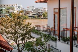 Hue River Side Villa, Hue (updated prices 2025)