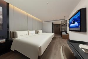 Atour Hotel Shanghai People's Square Nanjing Road Pedestrian Street, Shanghai (updated prices 2025)