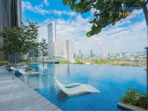 Pavilion Embassy Suites KL by Perfect Host, Kuala Lumpur (updated ...