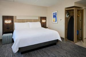 Holiday Inn Express & Suites Kitchener Southeast by IHG, Kitchener ...