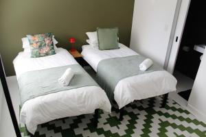 Foools Inn - Trendy Rooms available in the Heart of Sea Point!, Cape ...