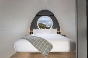 Lost Shore Surf Resort, Ratho (updated prices 2025)