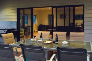 Plomer Beach House, Point Plomer (updated prices 2026)