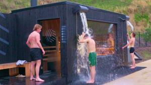 Lost Shore Surf Resort, Ratho (updated prices 2025)