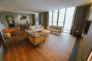 Roxy Beach Resort, Sematan (updated prices 2025)