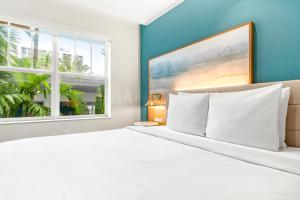 Aloha Fridays, Miami Beach (updated prices 2025)