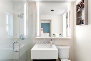 Aloha Fridays, Miami Beach (updated prices 2025)