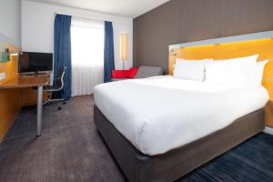 Holiday Inn Express Stevenage by IHG, Stevenage (updated prices 2025)
