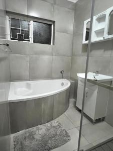 Lincoln Place, Farningham Ridge, Pinetown (updated prices 2025)