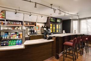 Courtyard by Marriott Topeka, Topeka (updated prices 2025)