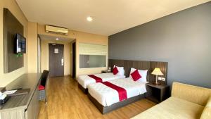 Merapi Merbabu Hotels Bekasi, Bekasi (updated prices 2025)