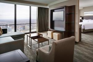 Detroit Marriott at the Renaissance Center, Detroit (updated prices 2025)