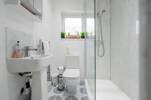 Anfield Abbey House, Liverpool (updated prices 2025)