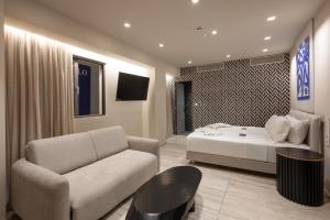VISION OMONIA, ATHENS, Athens (updated prices 2025)