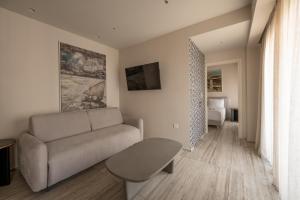 VISION OMONIA, ATHENS, Athens (updated prices 2025)