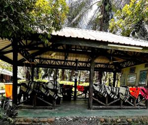 Sukau Backpackers Bed & Breakfast, Sukau (updated prices 2025)