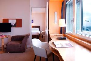 Sheraton Paris Charles de Gaulle Airport Hotel, Roissy-en-France ...