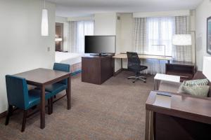 Residence Inn Kansas City Country Club Plaza, Kansas City (updated ...