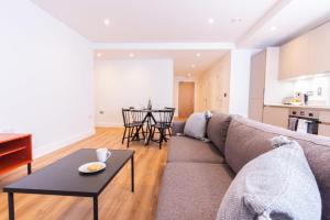 The Blossoms - Croydon, Croydon (updated prices 2025)