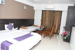 Pushpak Resort, Shirdi (updated prices 2025)
