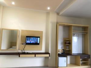 Merpati inn hotel, Dompu (updated prices 2025)