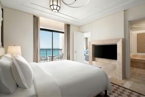 The St. Regis La Bahia Blanca Resort - Tamuda Bay, Fnidek (updated ...