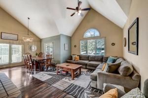 Poconos Paradise Lakeskihikewater Parkkids, Lake Harmony (updated ...