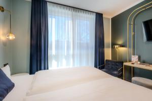 The Base Berlin ONE, Berlijn (bijgewerkte prijzen 2025)