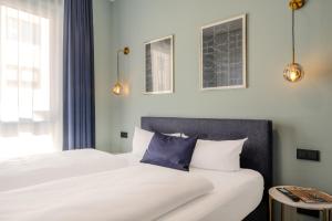 The Base Berlin ONE, Berlijn (bijgewerkte prijzen 2025)