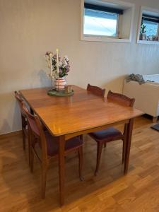 Cozy feel home 2 bedroom and 1 sleeping coach apartment, Tromsø की ...
