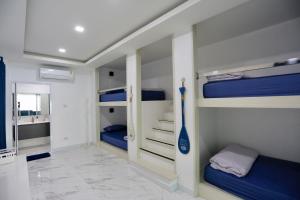 The Munique Cliff House Chumphon - private jacuzzi with beach views ...