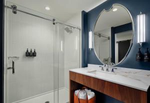 Hotel Indigo Nashville - The Countrypolitan, Nashville (updated prices ...