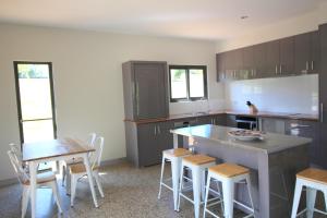 3 Bells Alpine Cottage, Bright – Updated 2023 Prices