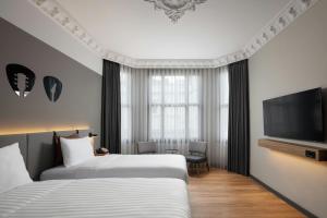 Moxy Istanbul Taksim by Marriott Bonvoy, Istanbul (updated prices 2025)