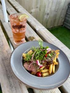 The Swan Inn, Stranraer (updated prices 2025)