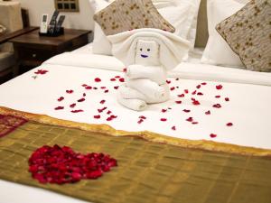 Prana Resorts and Banquets, Dehu Road (updated prices 2025)