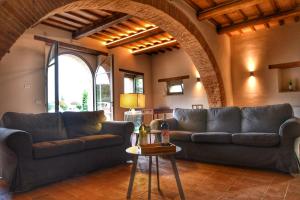 Luxury Villa in Umbria with Private Pool, Morcella (updated prices 2025)