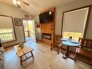 Qualla Cabins and Motel Cherokee near Casino, Whittier (updated prices ...